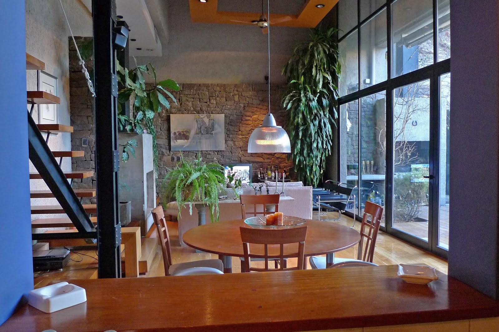 Casa Julio Cobos (Mendoza - Argentina): Living Comedor (Livind & dining ...