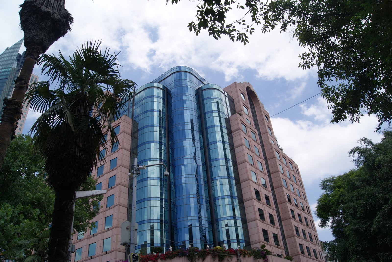 Instantáneas de la Ciudad: Avenida Reforma: Hotel Marquis Reforma.