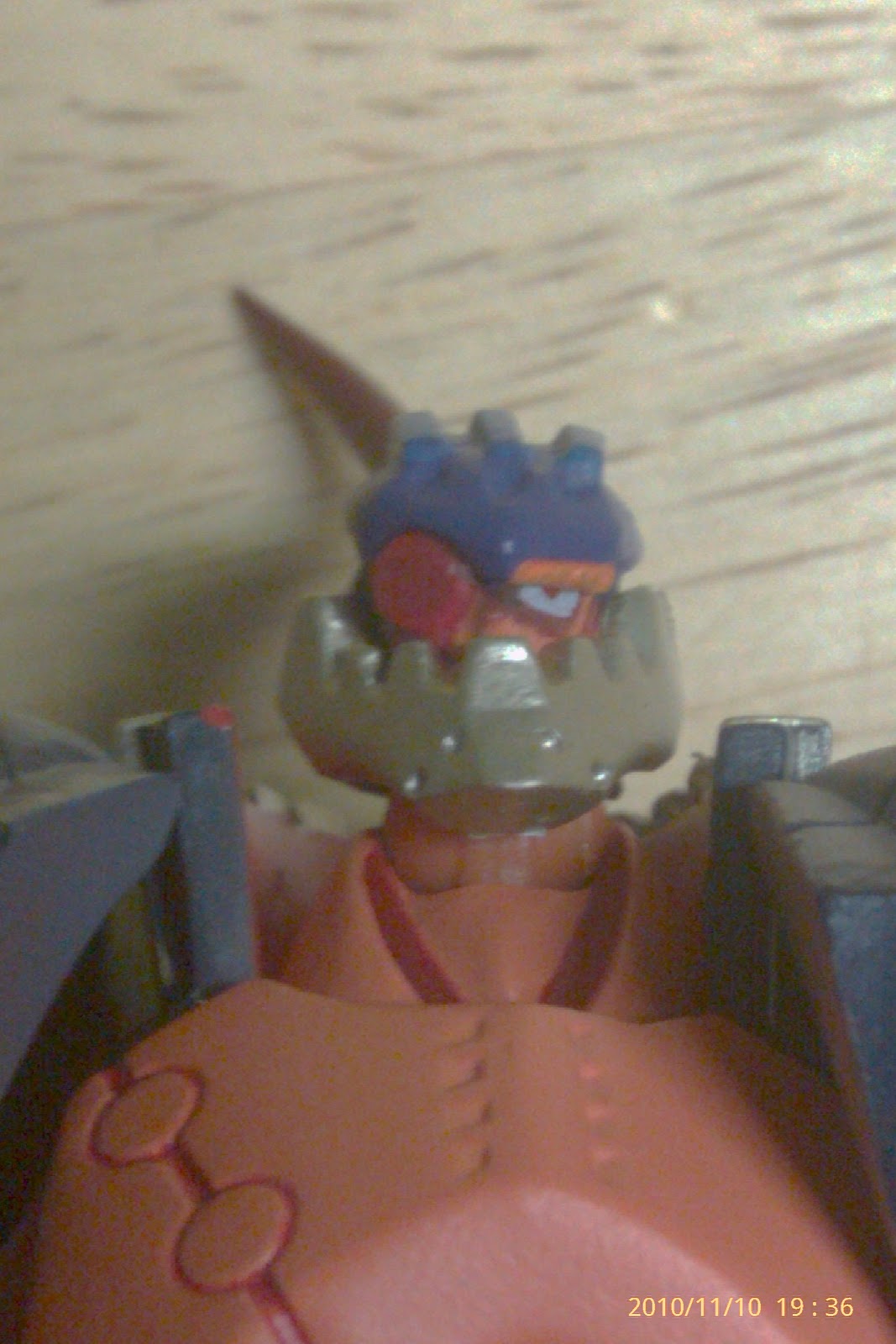 Getter Newtype Reviews: Revoltech - Dix-Neuf