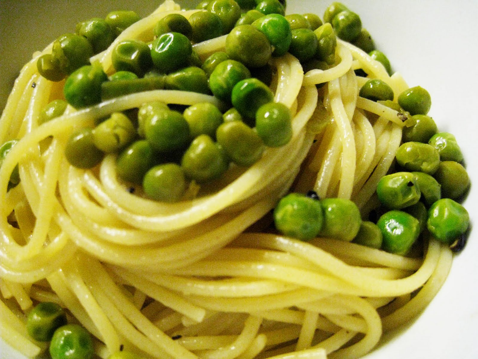 Straight No chaser: Spaghetti with Peas