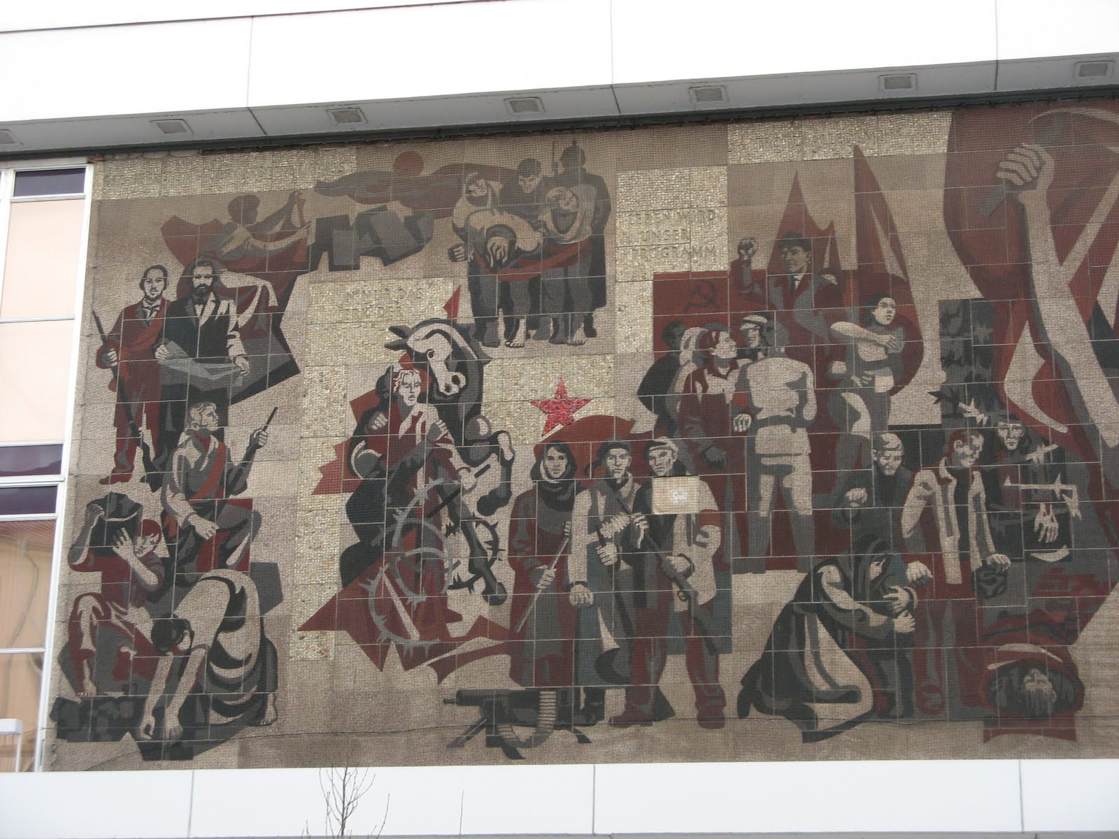 Art, Murals & Monuments of the Communist Era: Wall Mural in Dresden ...