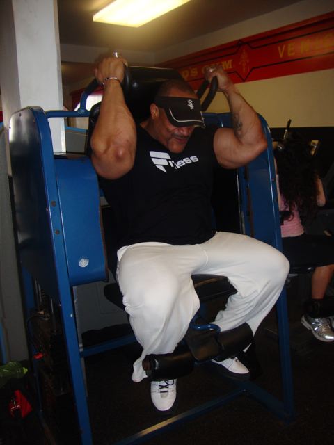 ERIC DILAURO ELITE PHYSIQUE & NUTRITION PERFORMANCE COACH : 300lb Big ...