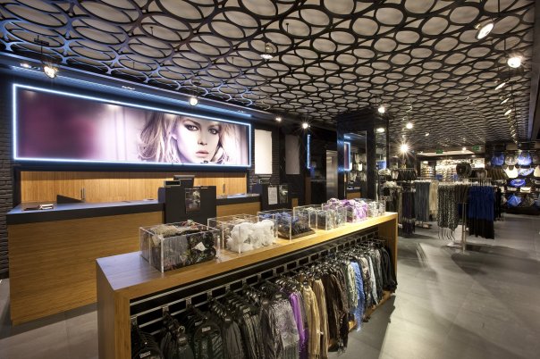 Fashion Victims Bcn: New Blanco store opening / Inauguración de nueva ...