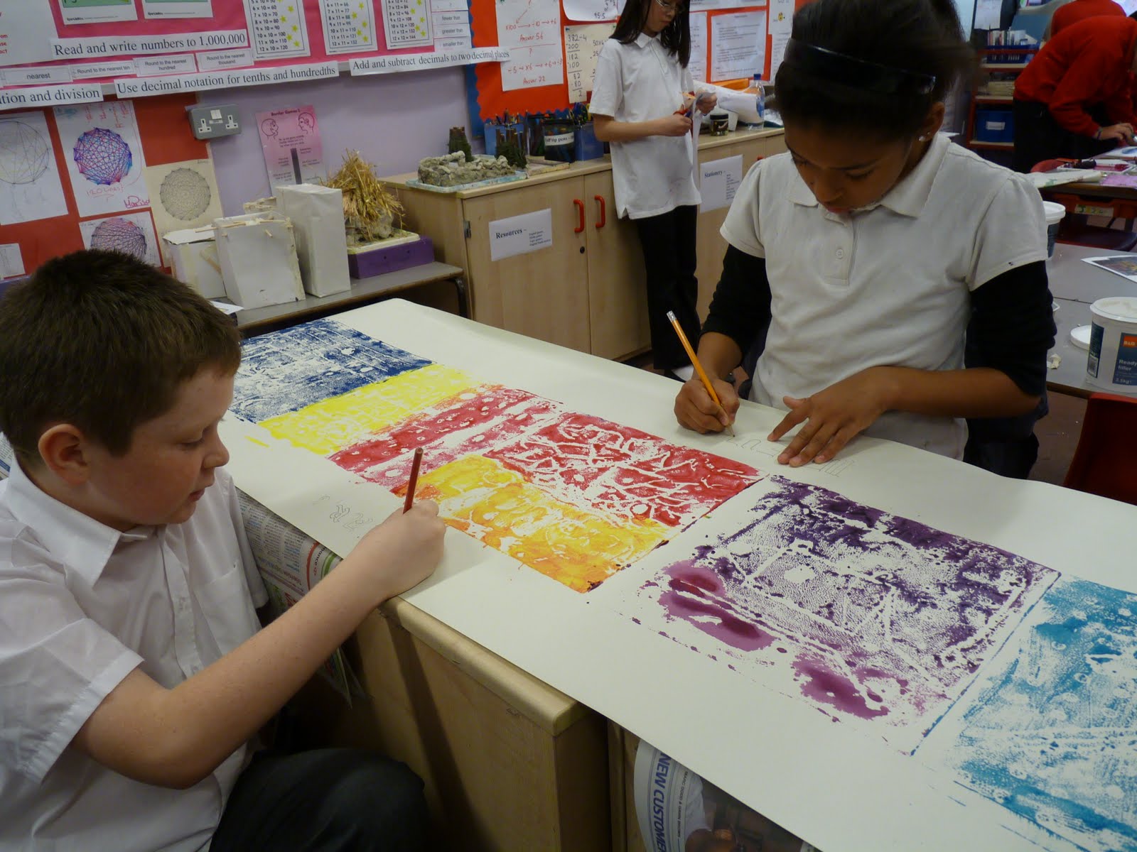 Art Projects @ Bellenden Primary School: Polystyrene Printed Bayeux ...