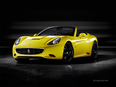 FOTO - Castelvolturno, Maggio si presenta con una Ferrari gialla ...