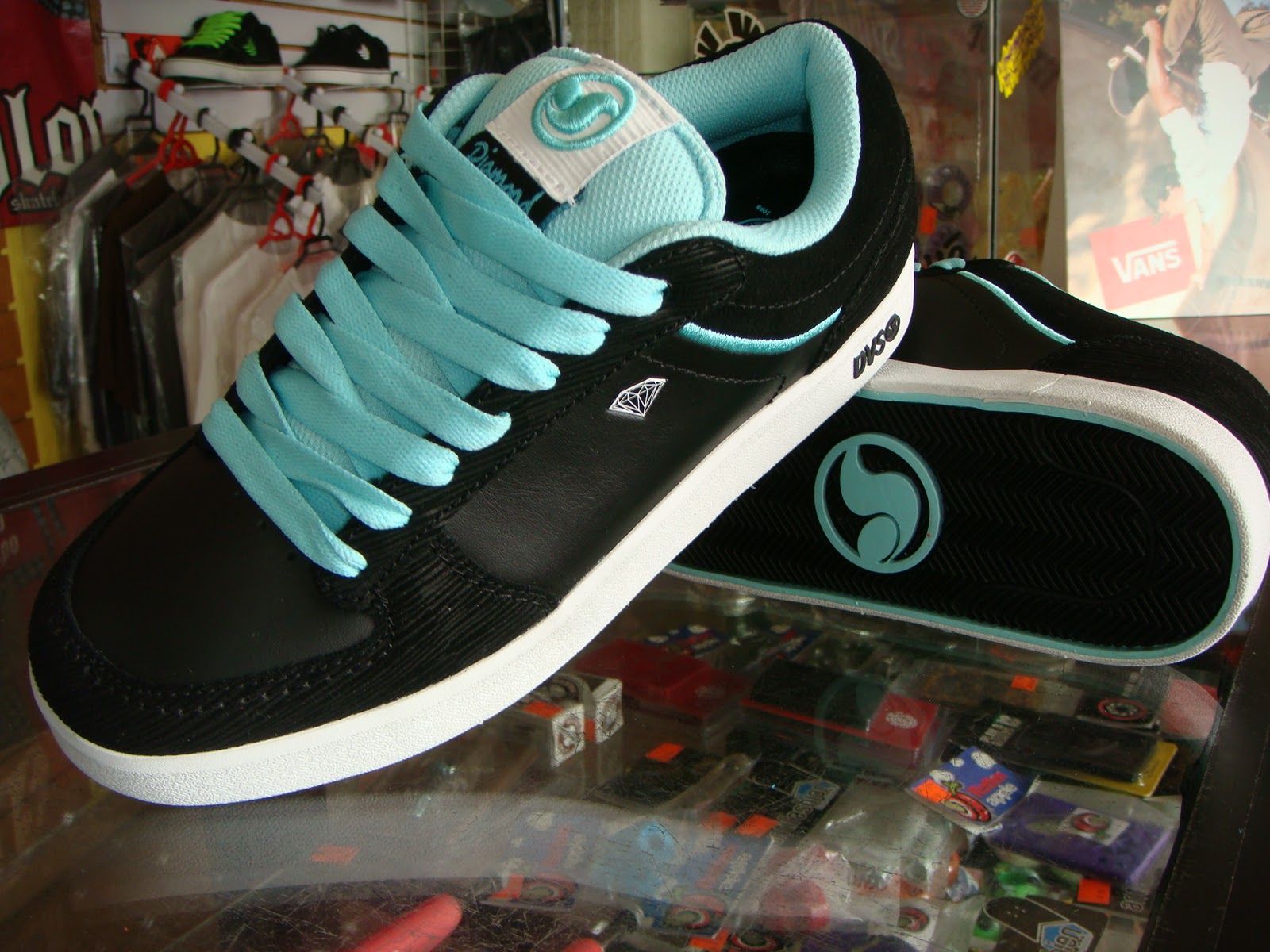 SEKTAskateshop: DVS Shoes
