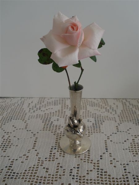 MARIETTE'S BACK TO BASICS: {Splendid book about Silver Rose Flatware}