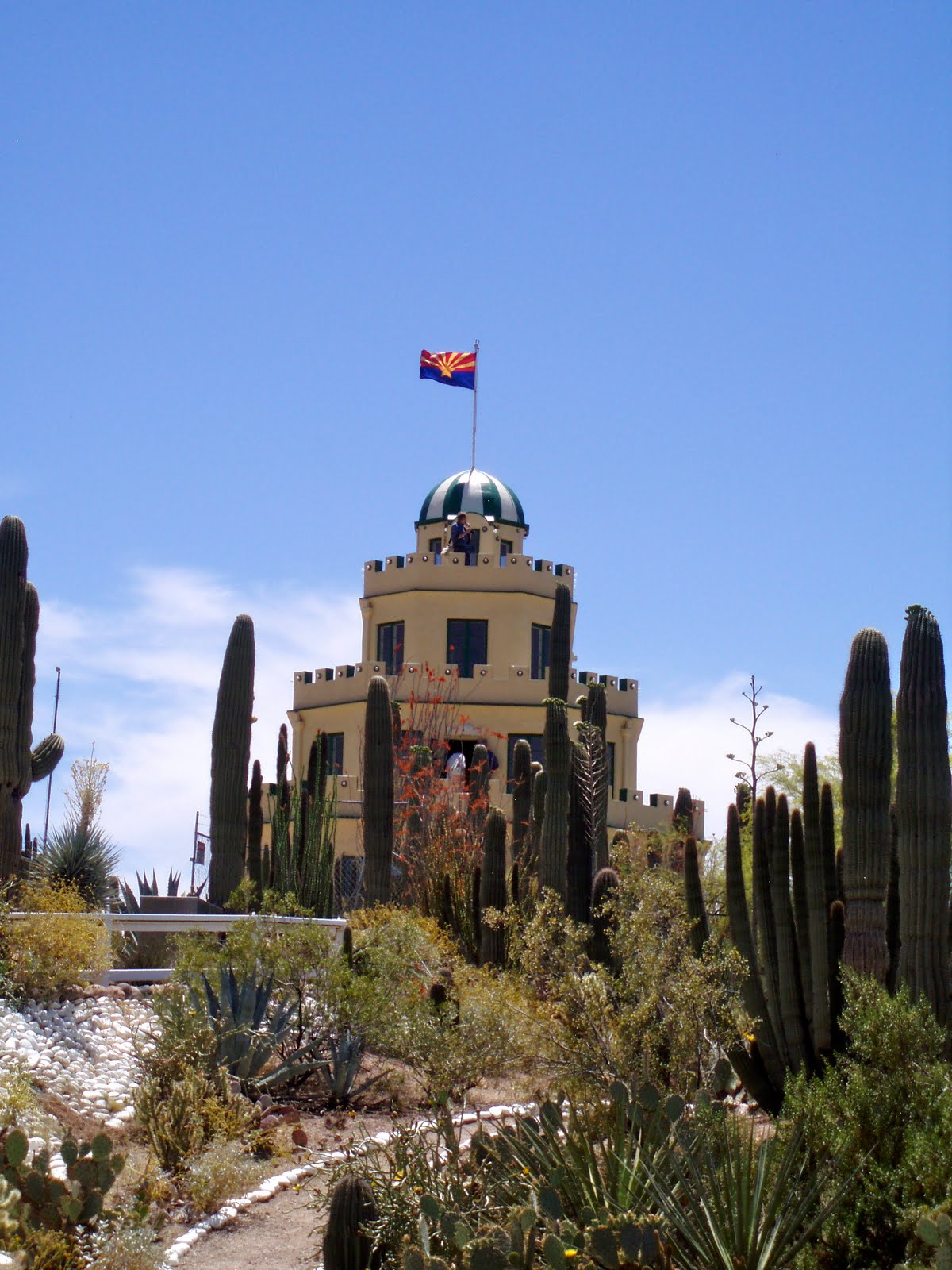 Roadboys Travels: The Tovrea Castle