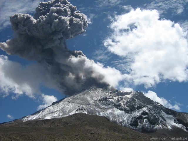 Volcanes activos del Peru: Volcán Ubinas