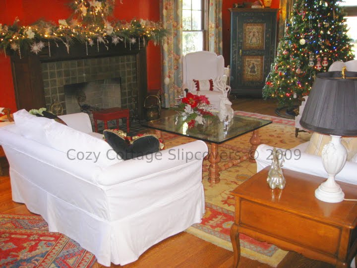 Cozy Cottage Slipcovers: Findlay Holiday Home Tour