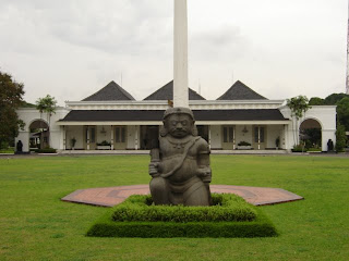 Cheap Indonesia Tourism: Gedung Agung, historic building In Yogyakarta