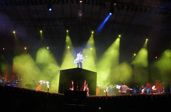 A.R.Rahman Albums and videos: A.R-Rahman's Jai-Ho live concert in ...