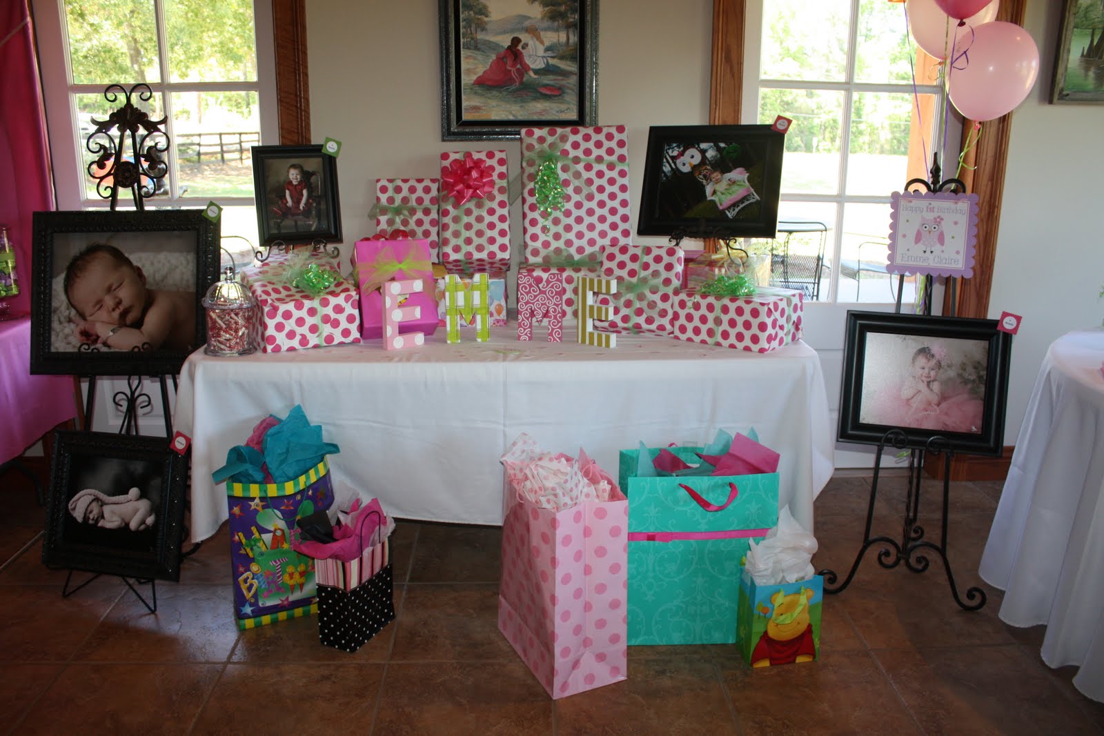 Emme Claire: Emme Claire's 1st Birthday Party continued!