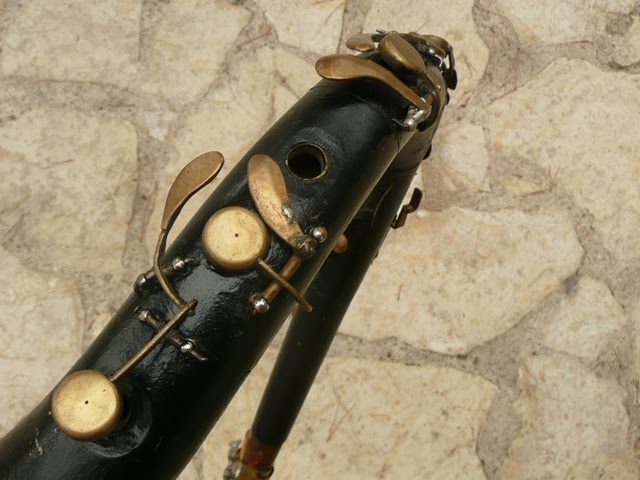 Le chtiot musée des Clariboles et Cie: Cor de basset mongol ou ...