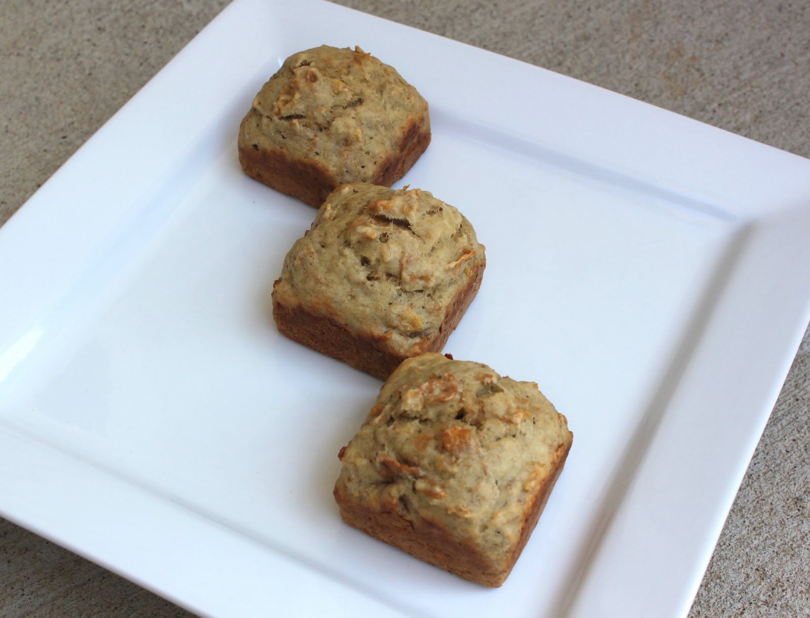 Liesl's Confection Dissection: Cornflakes "Touch of Honey" Banana Bread