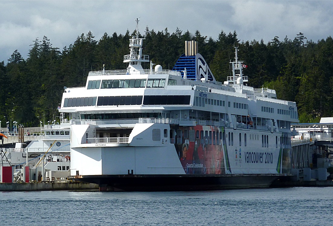 m/v WILD BLUE Cruising Blog: #1 - The 2010 Cruise Starts