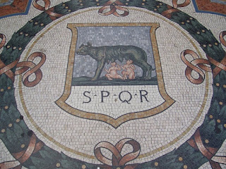CLÀSSICS A LA ROMANA: SPQR