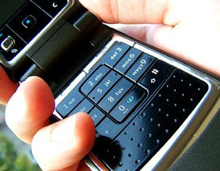 Evolução dos meios de comunicação: Telemóvel