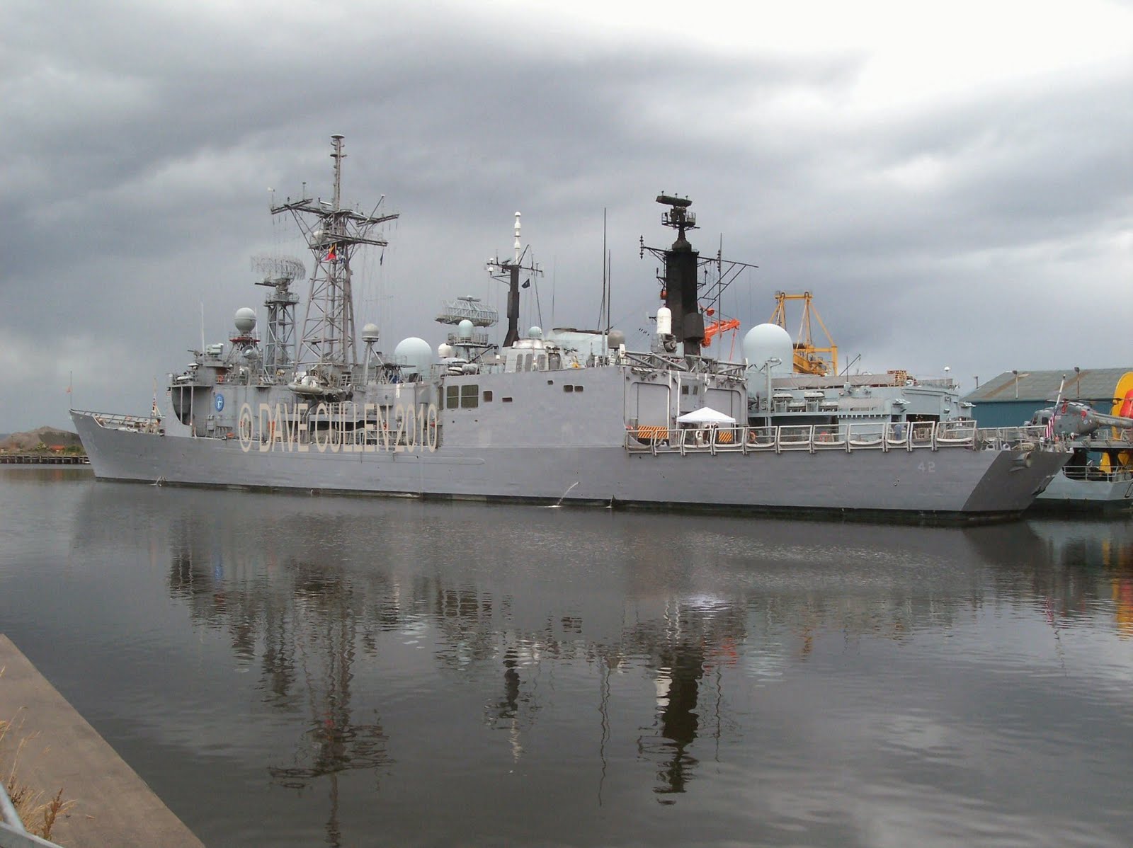 Warships and Auxiliaries: Oliver Hazard Perry Class Frigate