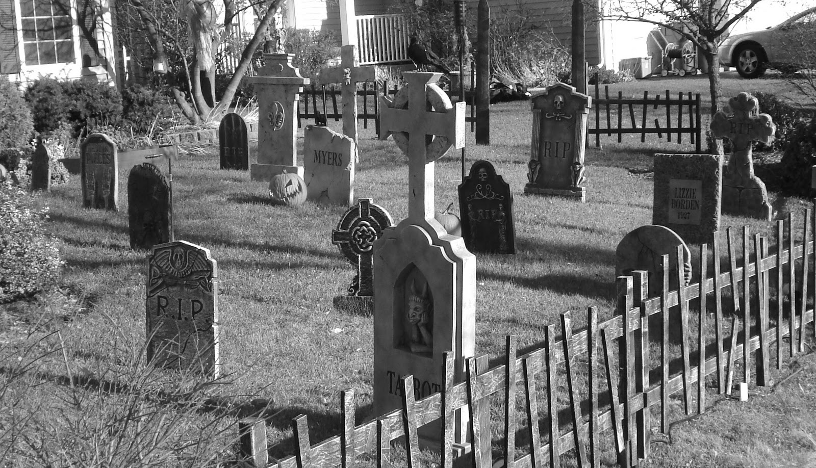 The Deadwood Cemetery: Deadwood cemetery yard haunt 2010
