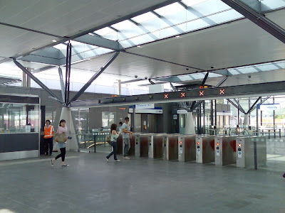 The Kan Family: New Epping Station