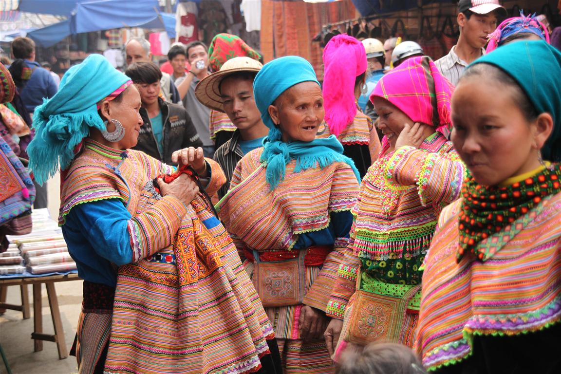 The Kan Family: Vietnam #8 Flower Hmongs at Bac Ha