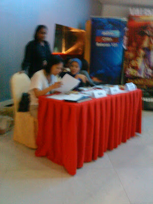 Preview Jumbo Gajah Biru - Enchanted Life Begins