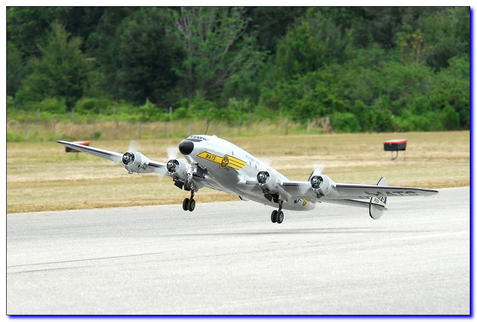 Isso e outras coisas...: MONSTER PLANES USA