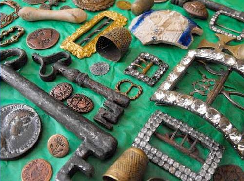 (what is this?): Mudlarking