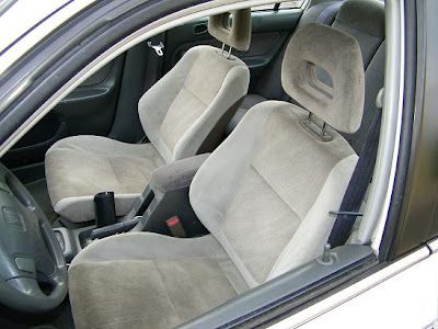 Hyper Kinetic: Integra Seats in my Civic