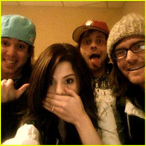 Vogue Argentina: Selena Gomez: FTSK Fan!