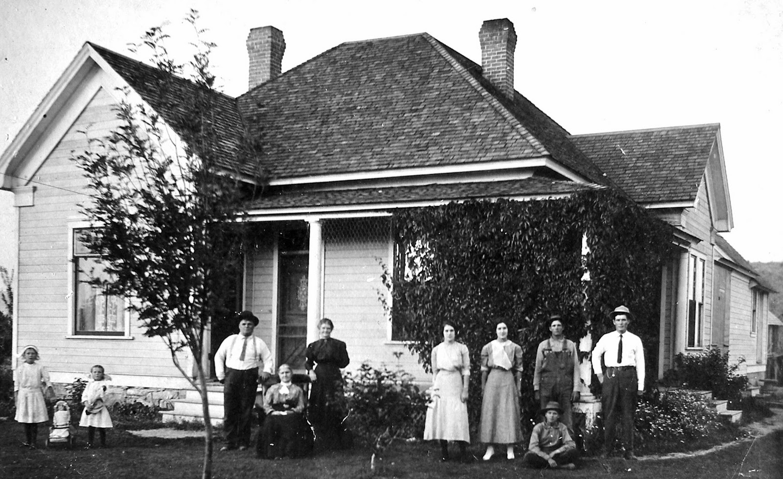 Adventures in Family History: Rowane Moon