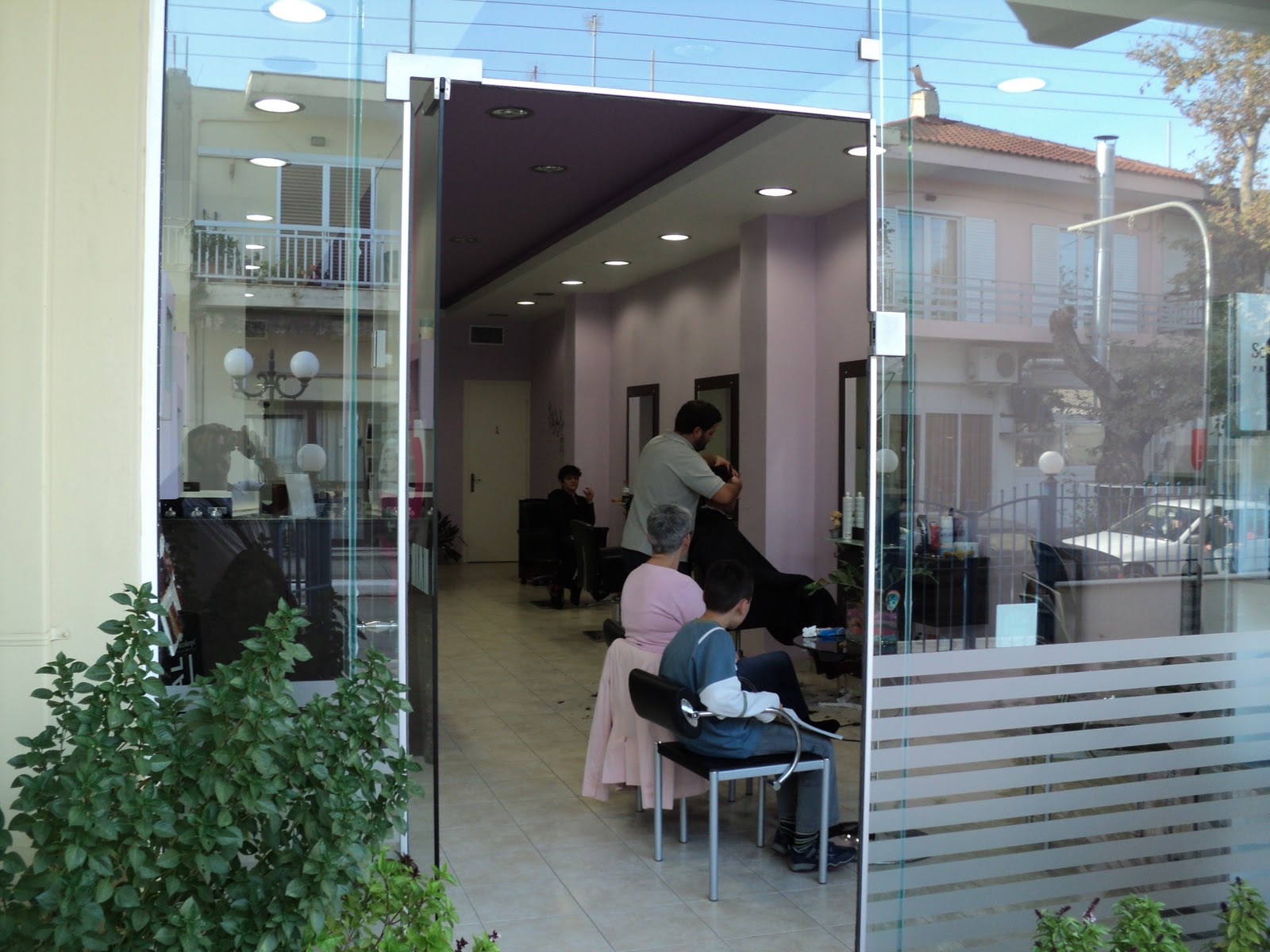 ΝΕΟΧΩΡΙ Κυλλήνης : ΚΟΜΜΩΤΗΡΙΟ ΑΝΔΡΙΚΟ ΓΥΝΑΙΚΕΙΟ ΠΑΙΔΙΚΟ ΄΄CUT HAIR ...