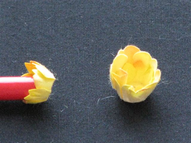 SIMPLY PAPER: Simple mini flower tutorial