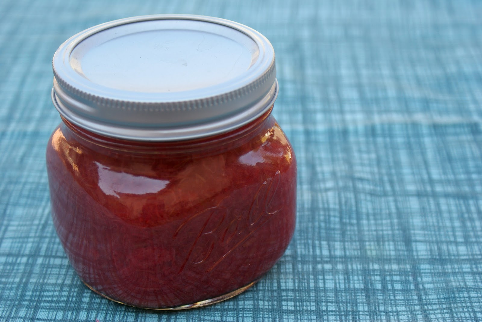 Piccante Dolce: Unprocessed: Strawberry Rhubarb Jam with Honey