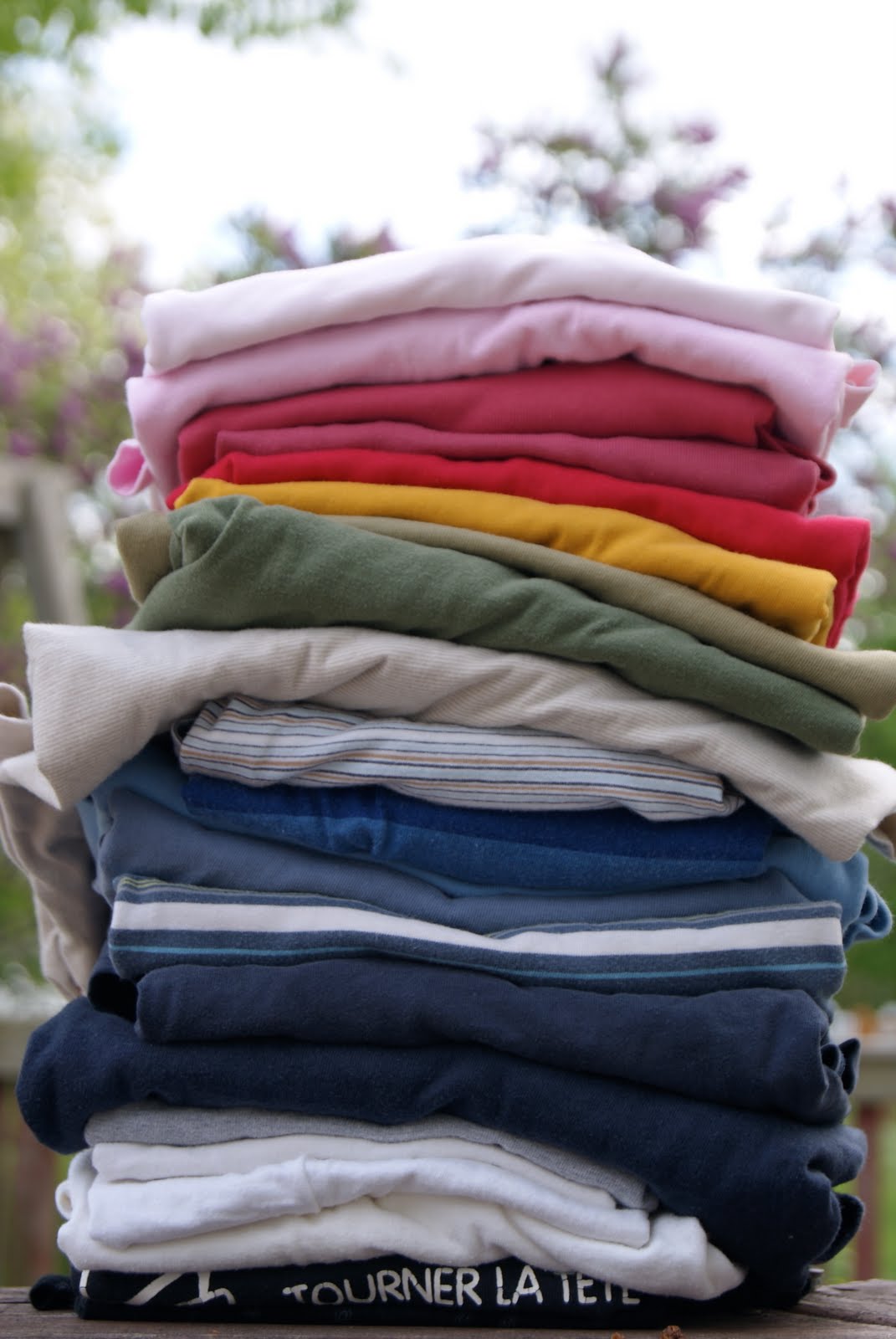 DIY: Upcycle Your T-Shirts - Youth Are Awesome