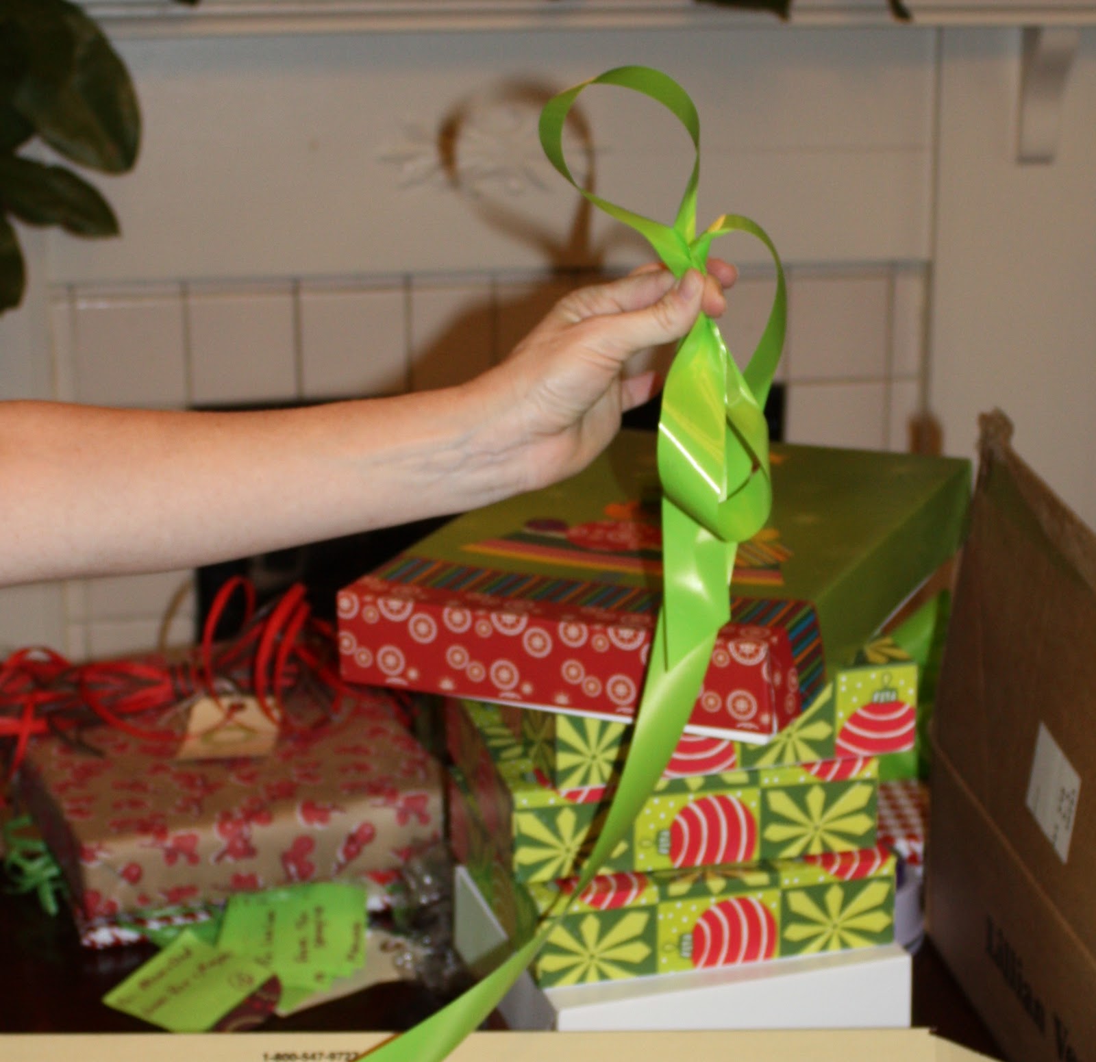 Our Southern Nest: Christmas Gift Wrapping Party