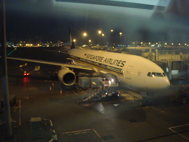 Singapore Airlines 865 & 237 ( SQ865 & SQ237 ) - Hong Kong to Singapore ...