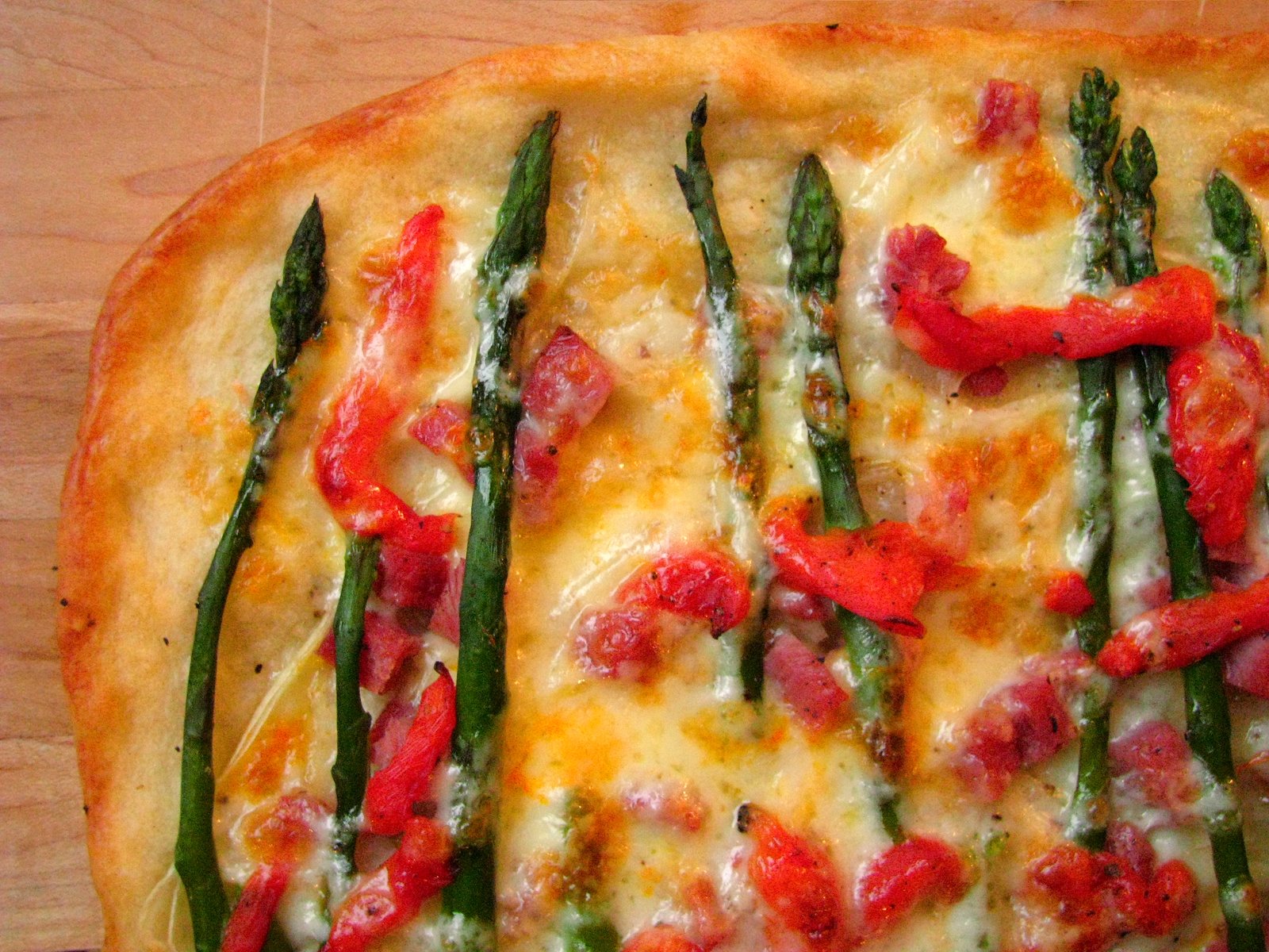 CakeWalk: Asparagus Pizza (with Lahey crust, of course...)