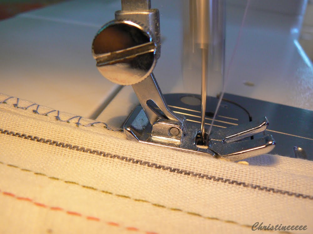 L'ardoise magique: LA MACHINE A PIQUER