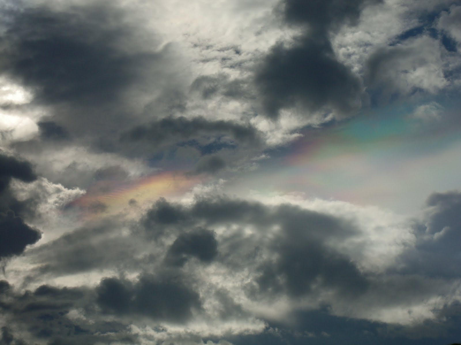 Binmaley Pangasinan: Unusual Rainbow Formation Seen In Binmaley ...