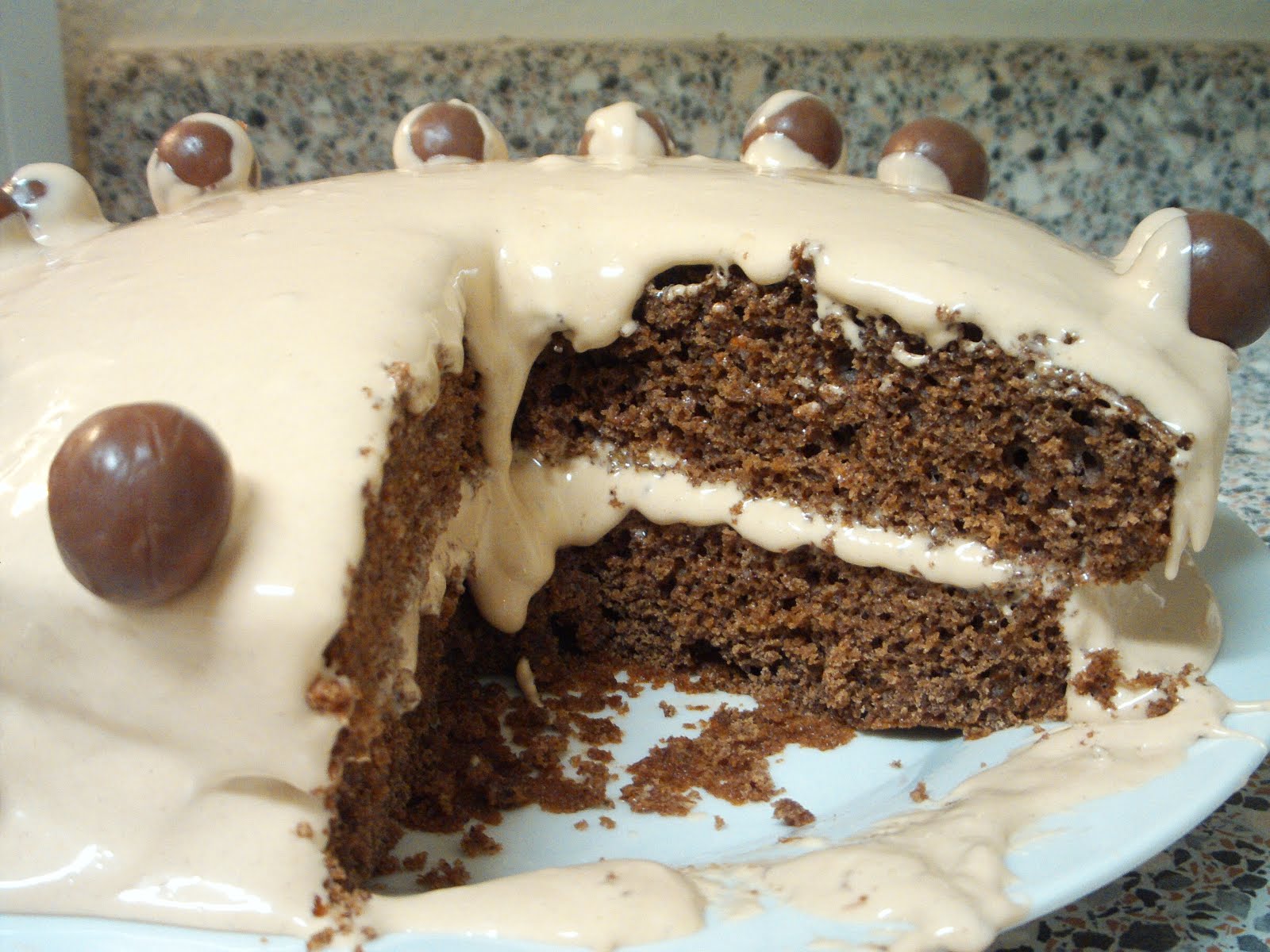 See. Sugar. Run!: Melty Malt Ball Cake