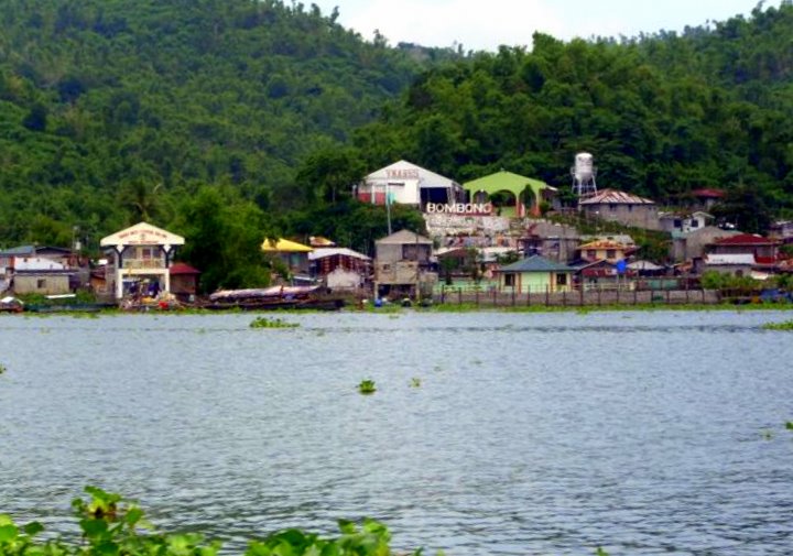 Talim Island: Bombong