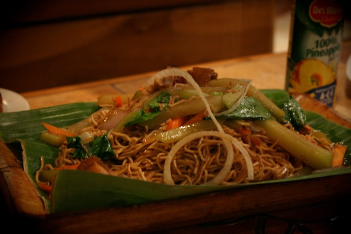 Philippines Cuisine: Pansit Lucban