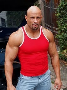 world bodybuilders pictures: powerful male bodybuilder jack major