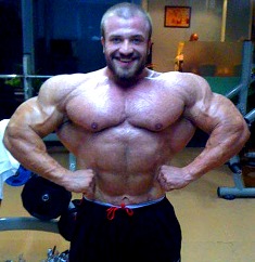 world bodybuilders pictures: turkish bodybuilder akin yarici