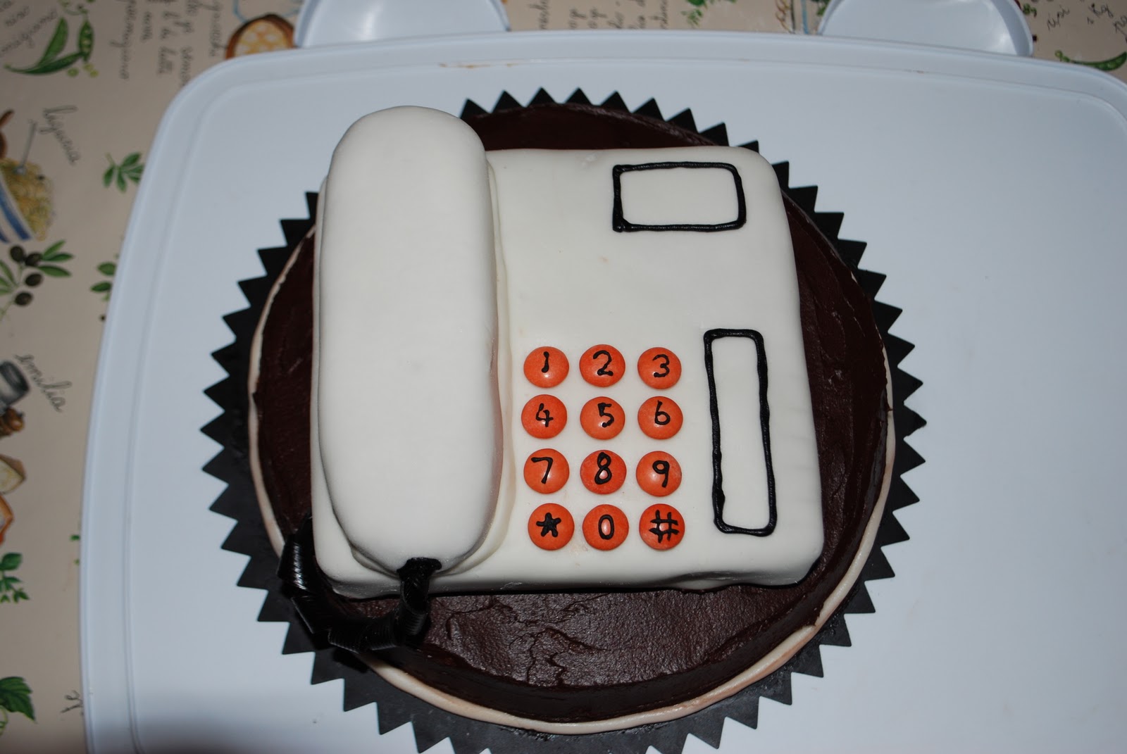 Cakes On My Mind: Telephone