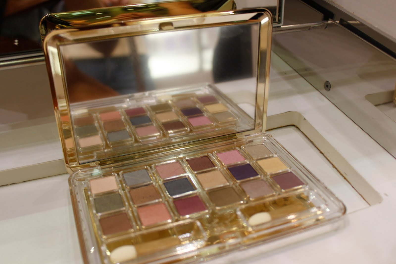 Samantha Kaylee Whang: Estee Lauder Makeup Tutorial