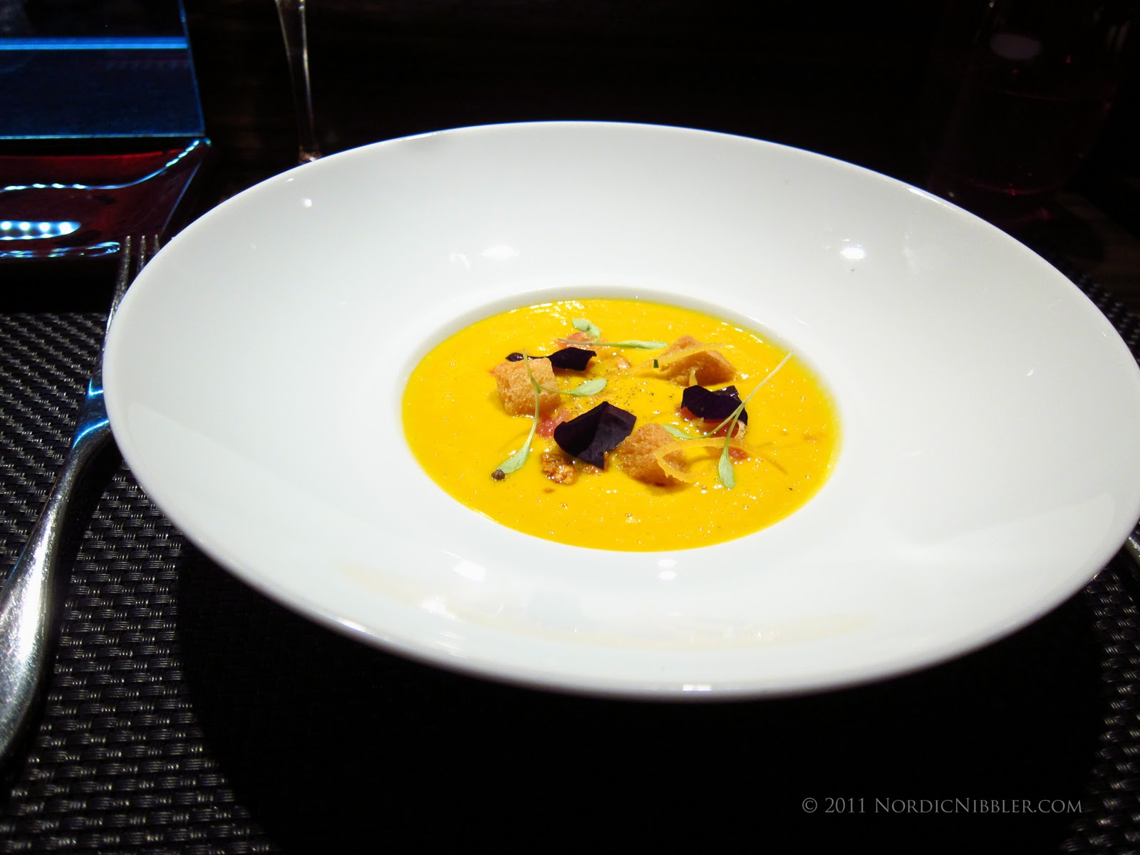 Nordic Nibbler: L'Atelier de Joël Robuchon, London - Review