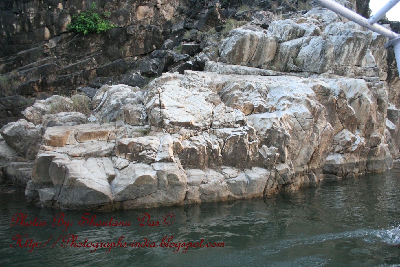 INDIA Through the Eyes of Shantanu Das: Jabalpur Marble Rocks